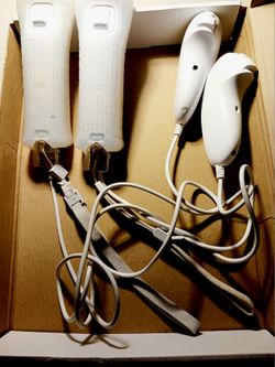 Nintendo Nintendo Wii Motion Plus Controller To Remotes To Nunchucks ...