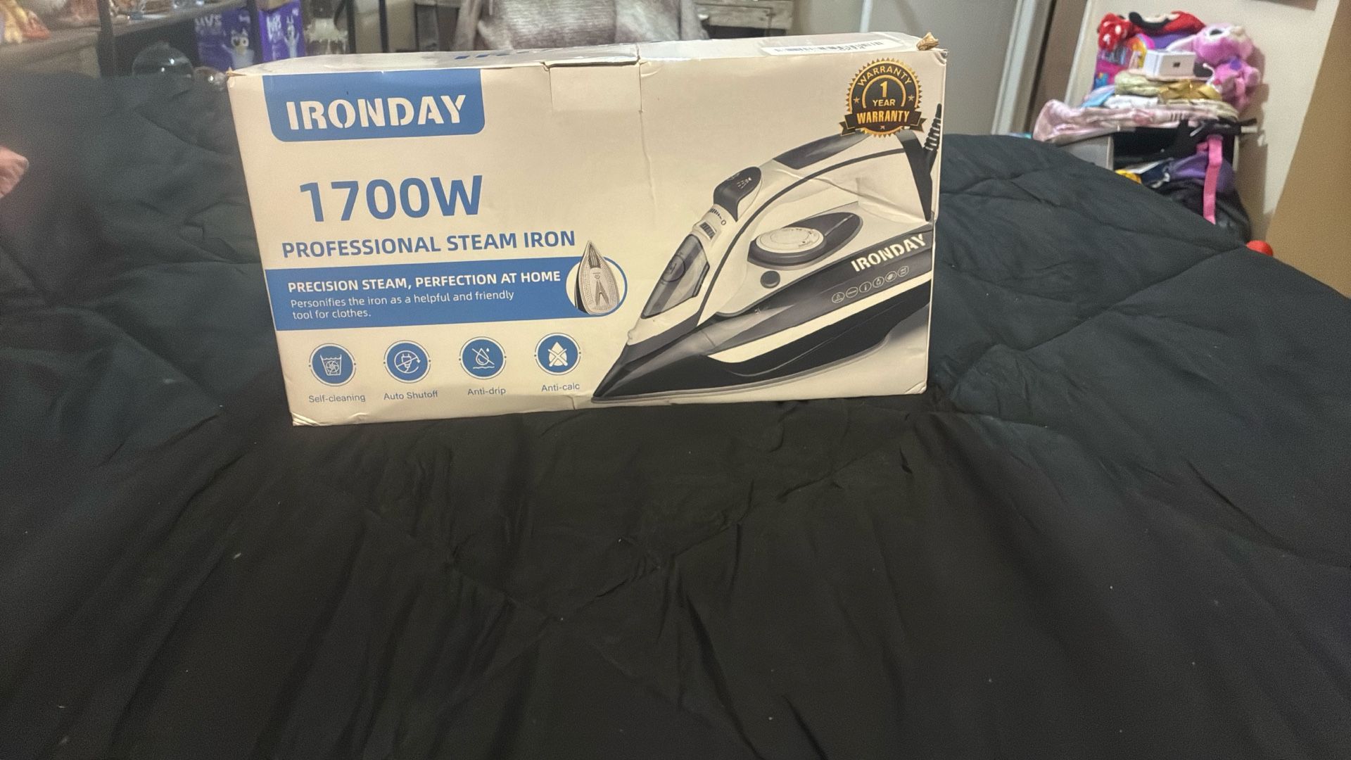 1700 W Professional Steam Iron for Sale in San Antonio, TX - OfferUp