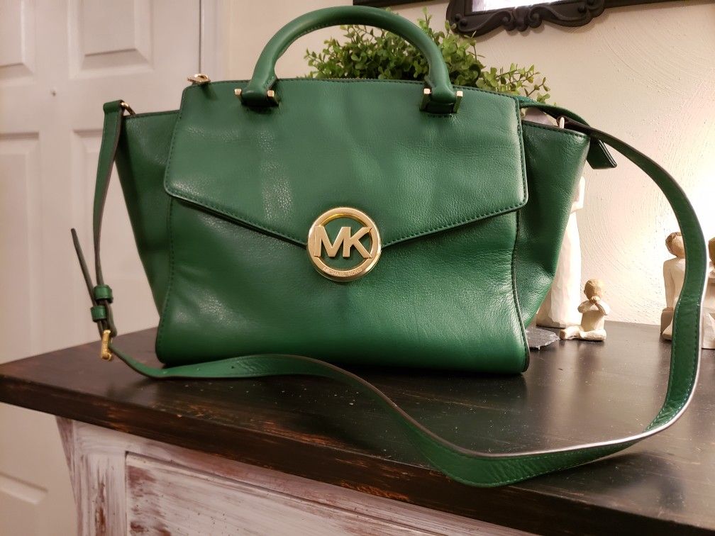 MK Bag for Sale in Chesapeake, VA - OfferUp