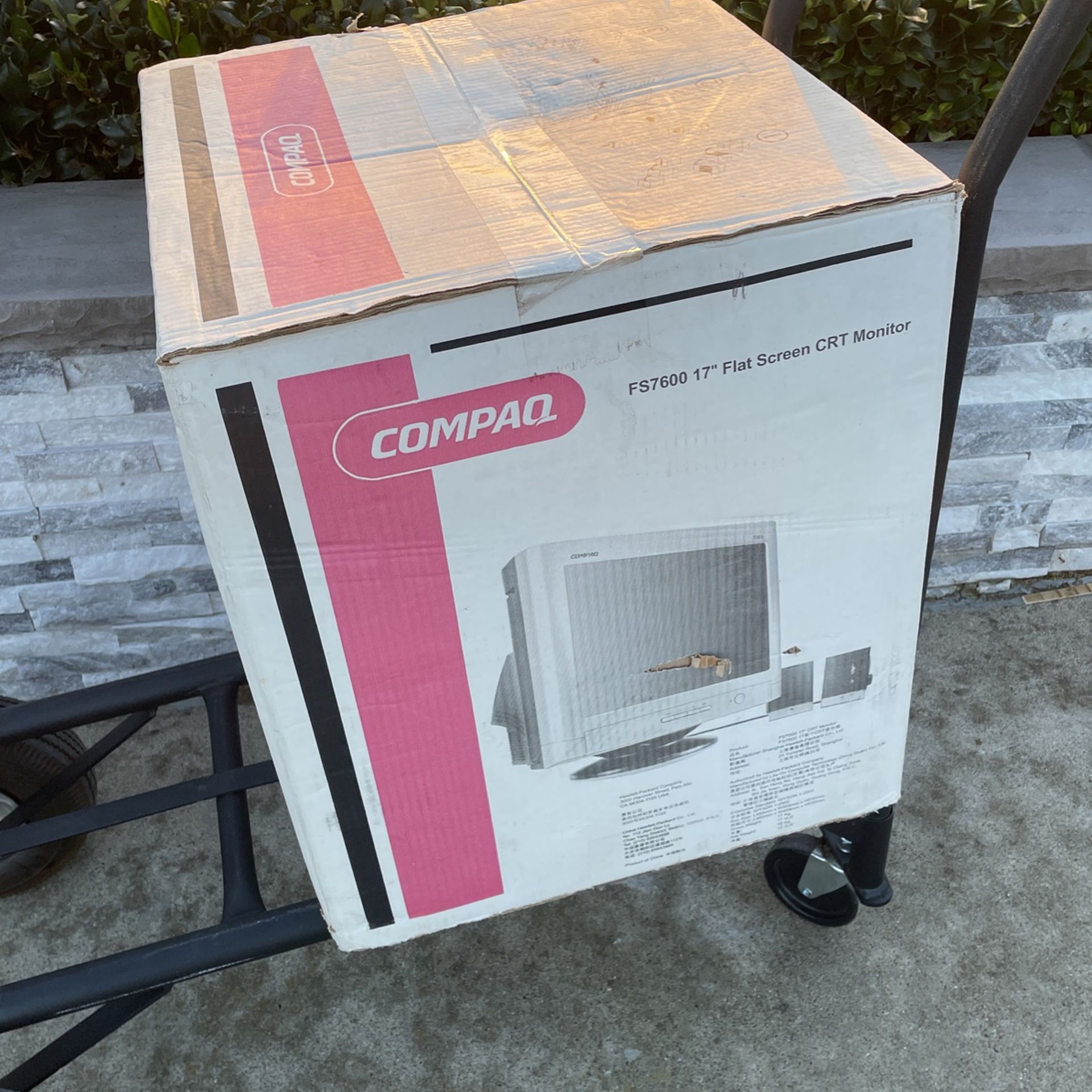 NEW Vintage CRT VGA PC Gaming Computer Monitor 17” Compaq for Sale in ...