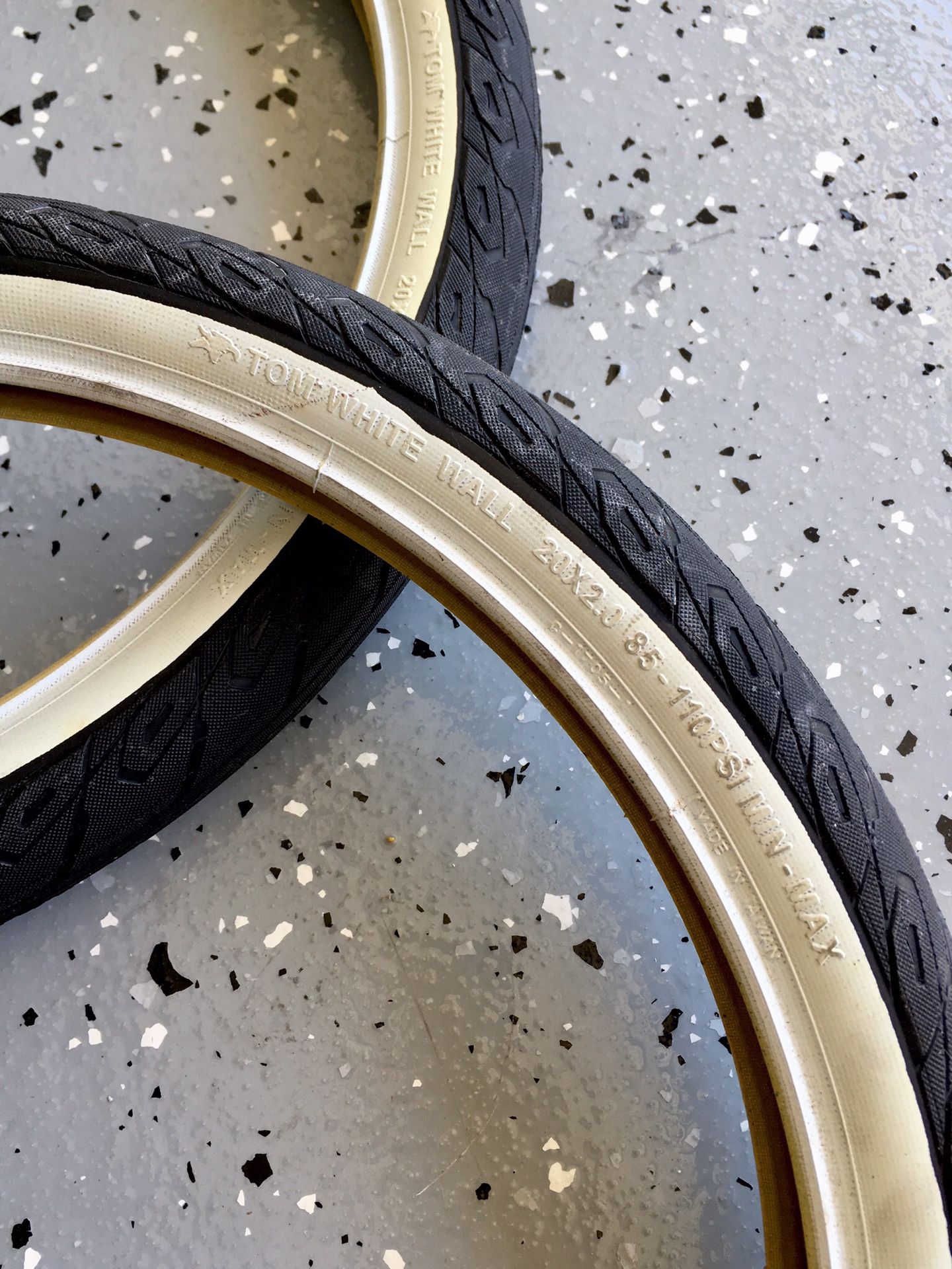 BRAND NEW ANIMAL WHITE WALL 20x2.0” BMX TIRES primo cult bsd fit tioga ...