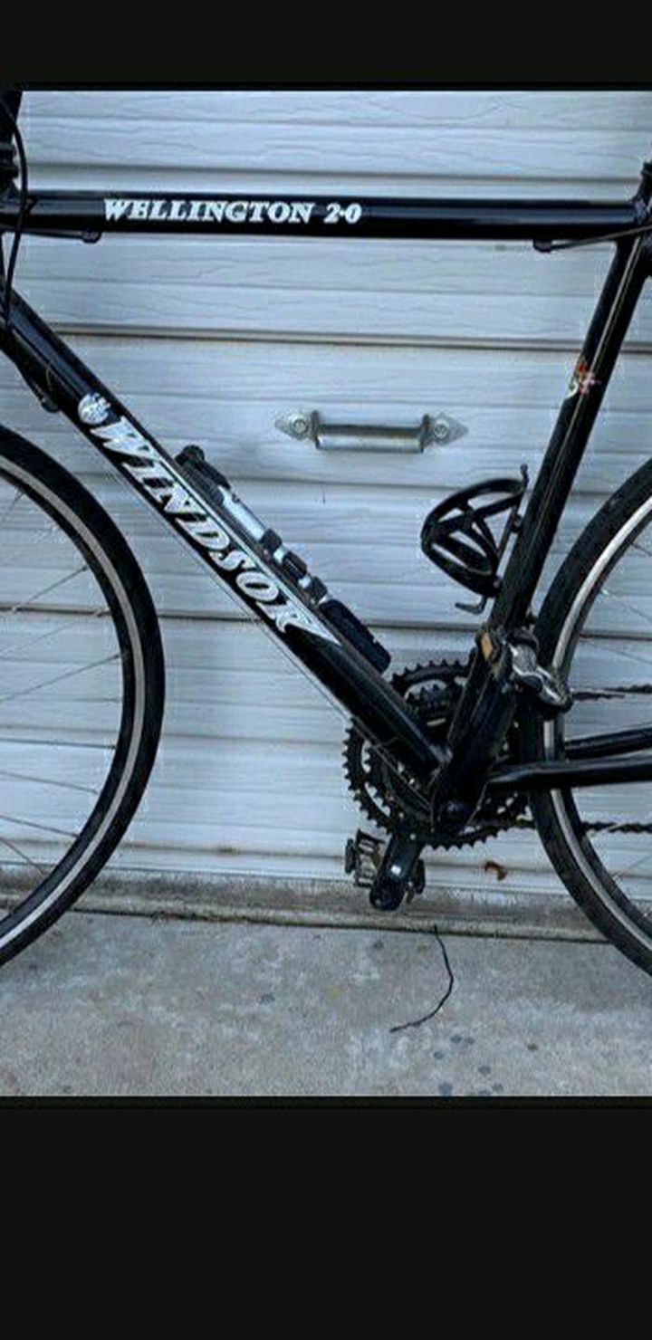 Road Bike Like New for Sale in Fresno, CA - OfferUp