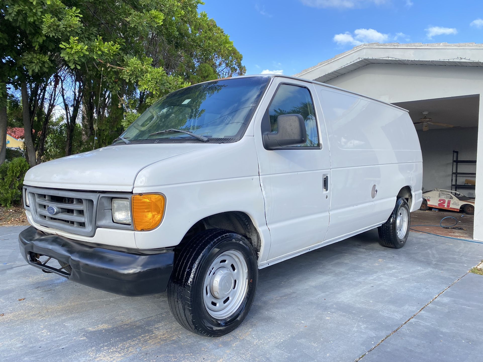 2006 Ford Econoline for Sale in Oakland Park, FL - OfferUp