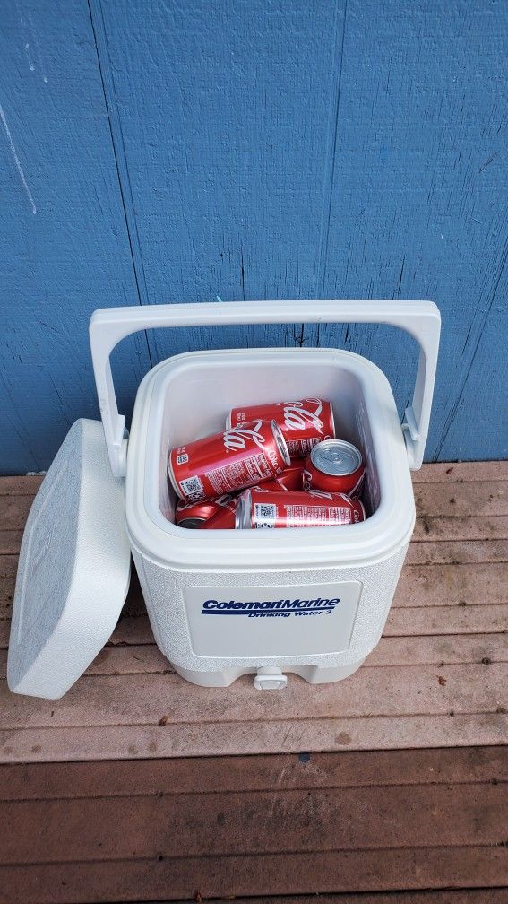 COLEMAN COOLER / DRINK DISPENSER! for Sale in Covington, WA - OfferUp