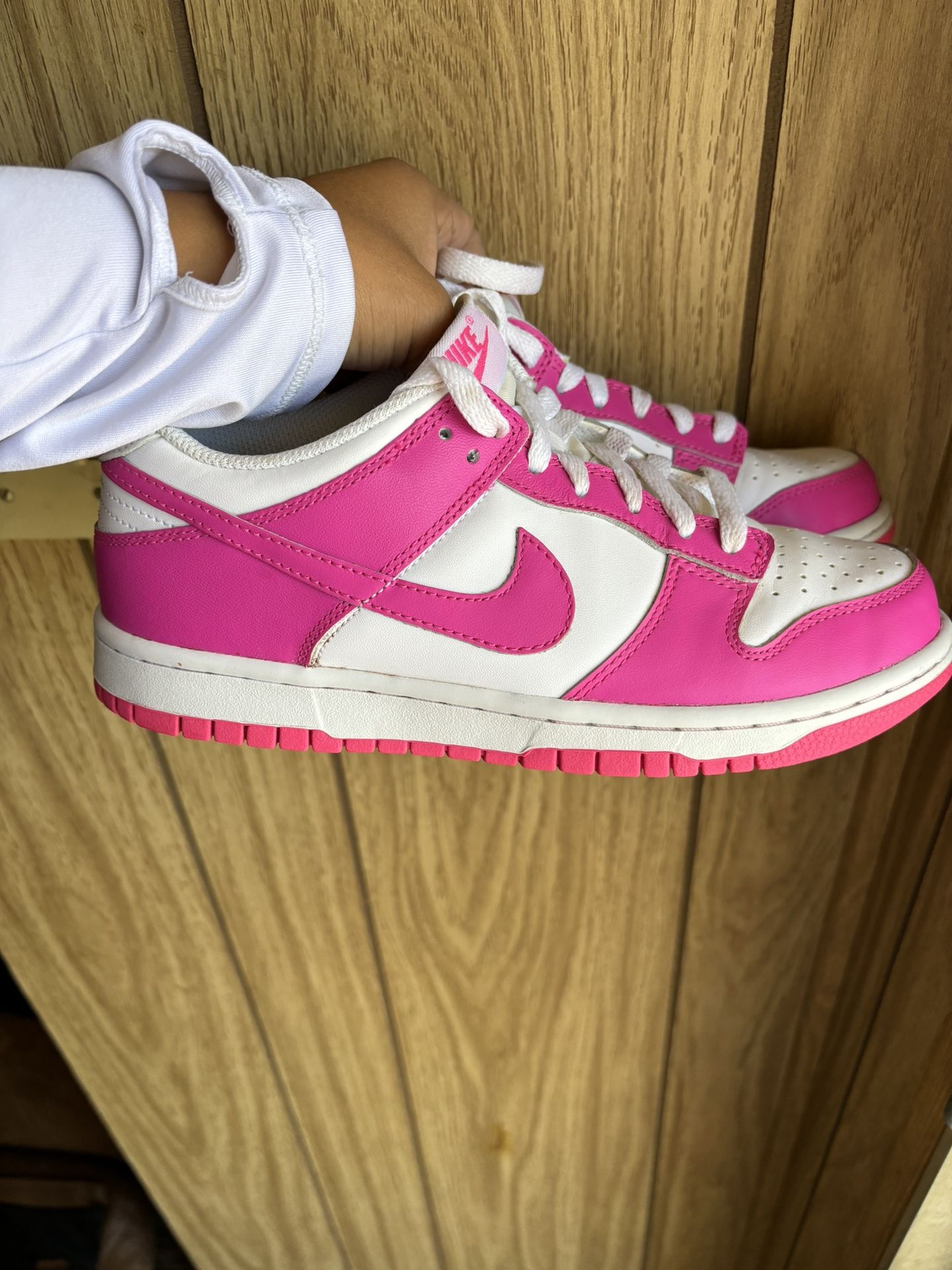 Hot Pink Dunks for Sale in Bakersfield, CA - OfferUp