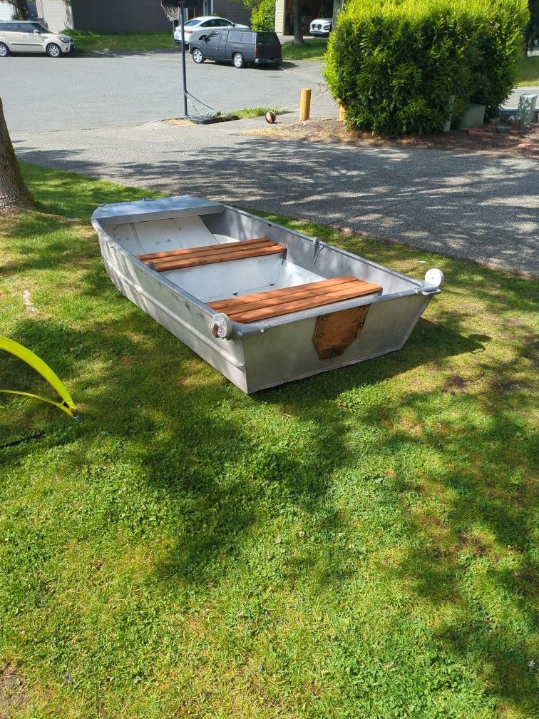 Aluminum Dingy $200 for Sale in Arlington, WA - OfferUp