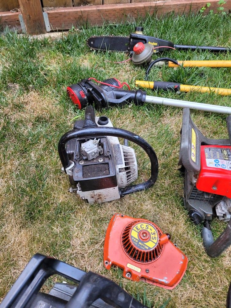 Small Engine Parts LOT for Sale in Puyallup, WA - OfferUp