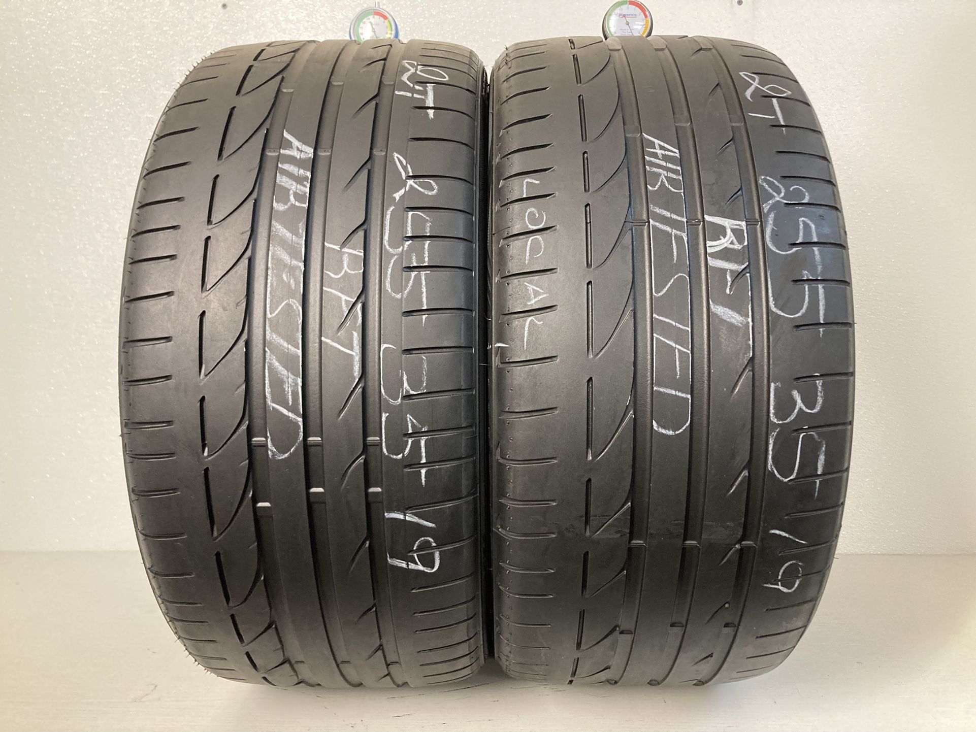 2 Tires 255 35 19 Bridgestone Potenza S001 RFT 92Y (60-62% Tread) for Sale in Orlando, FL - OfferUp