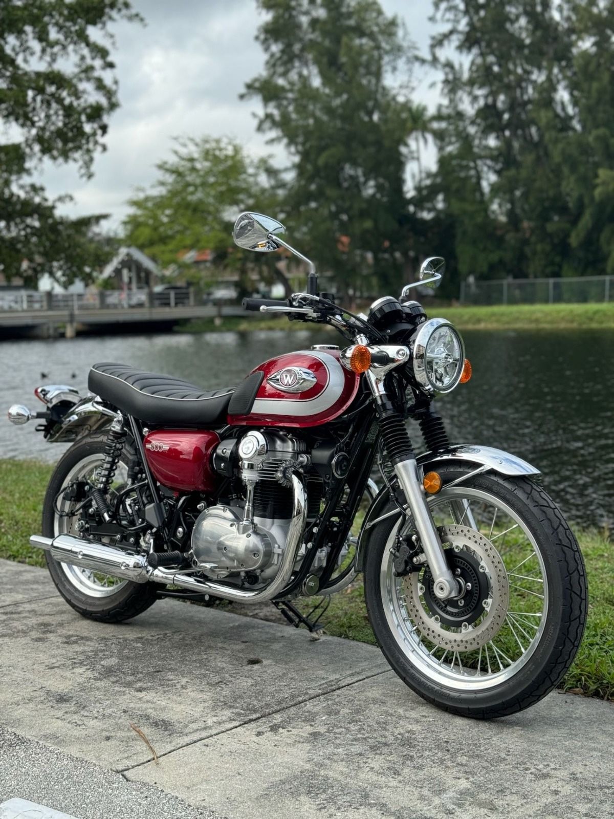 2020 KAWASAKI W800 for Sale in Sunny Isles Beach, Florida - OfferUp