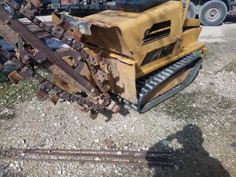 Case Trencher Tf300