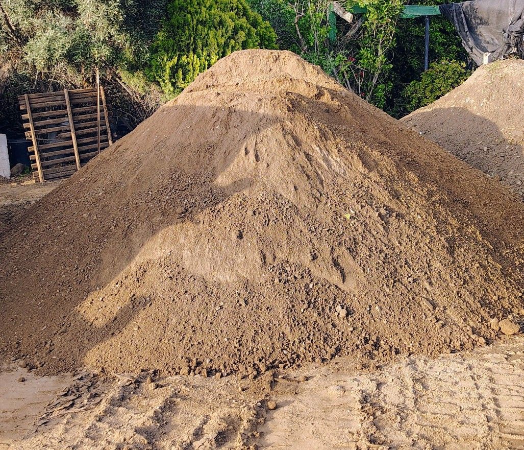 Screened Fill Dirt. for Sale in Chino, CA - OfferUp