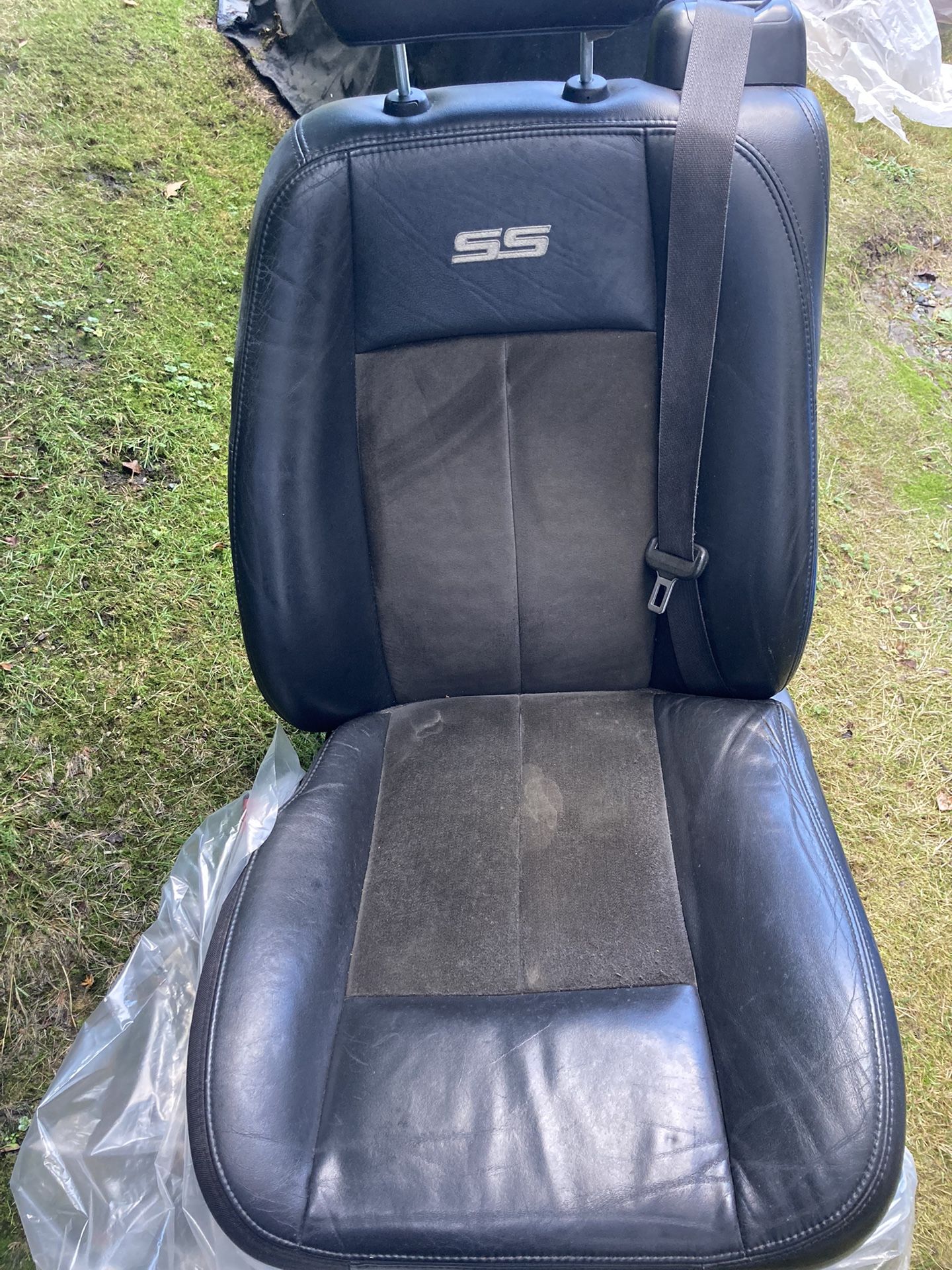 2006 Trailblazer Ss Seats for Sale in Seattle, WA - OfferUp