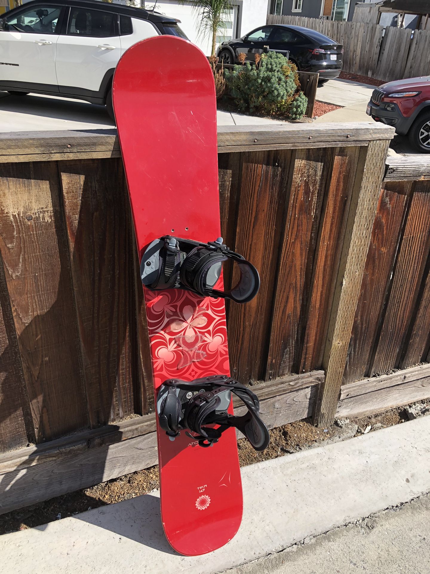 Women’s Snowboard ATOMIC TIKA 149 cm w/Nidecker med size bindings for ...