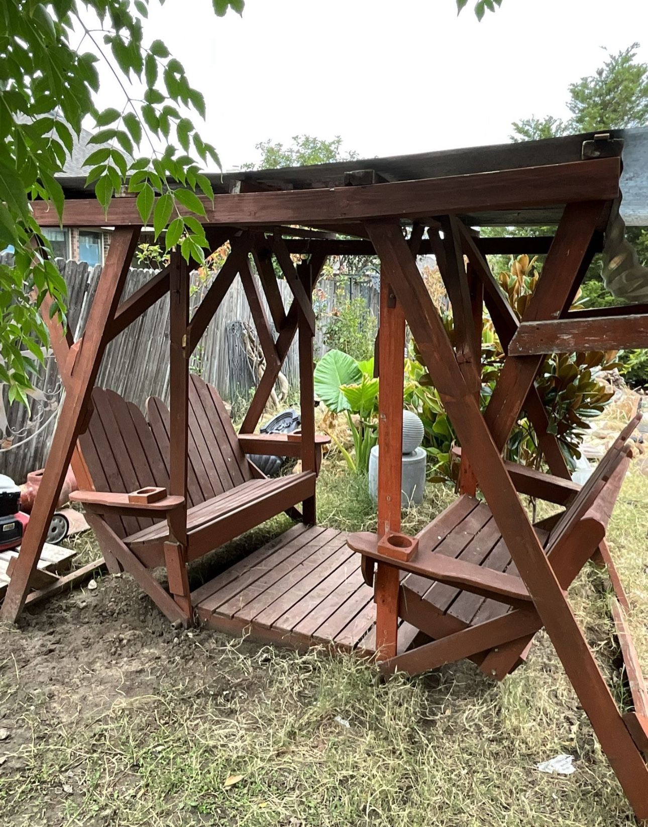Large 4 Person Swing for Sale in Saginaw, TX - OfferUp