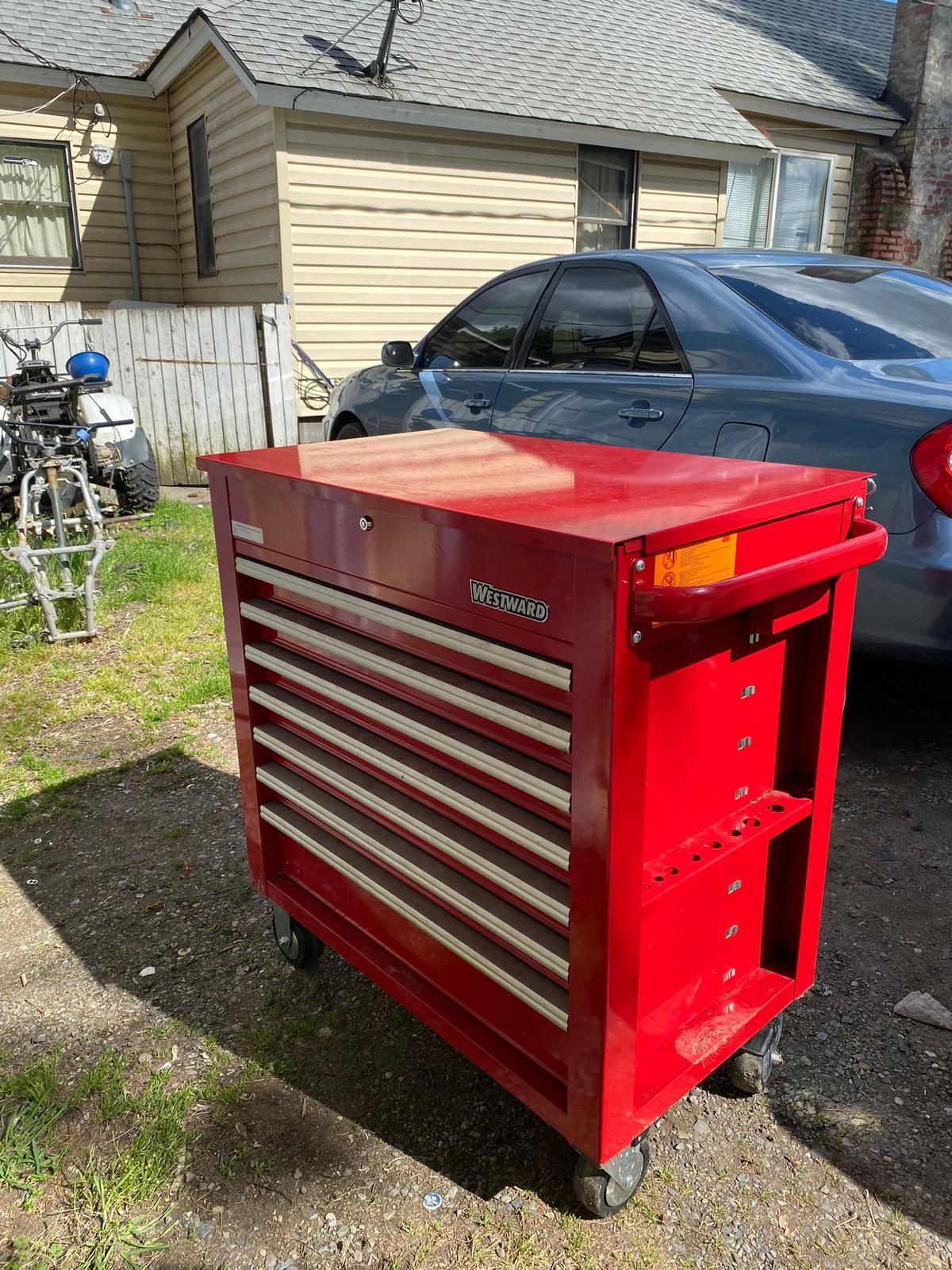 WestWard Big Tool Box ! pending pickup! for Sale in Auburn, WA - OfferUp