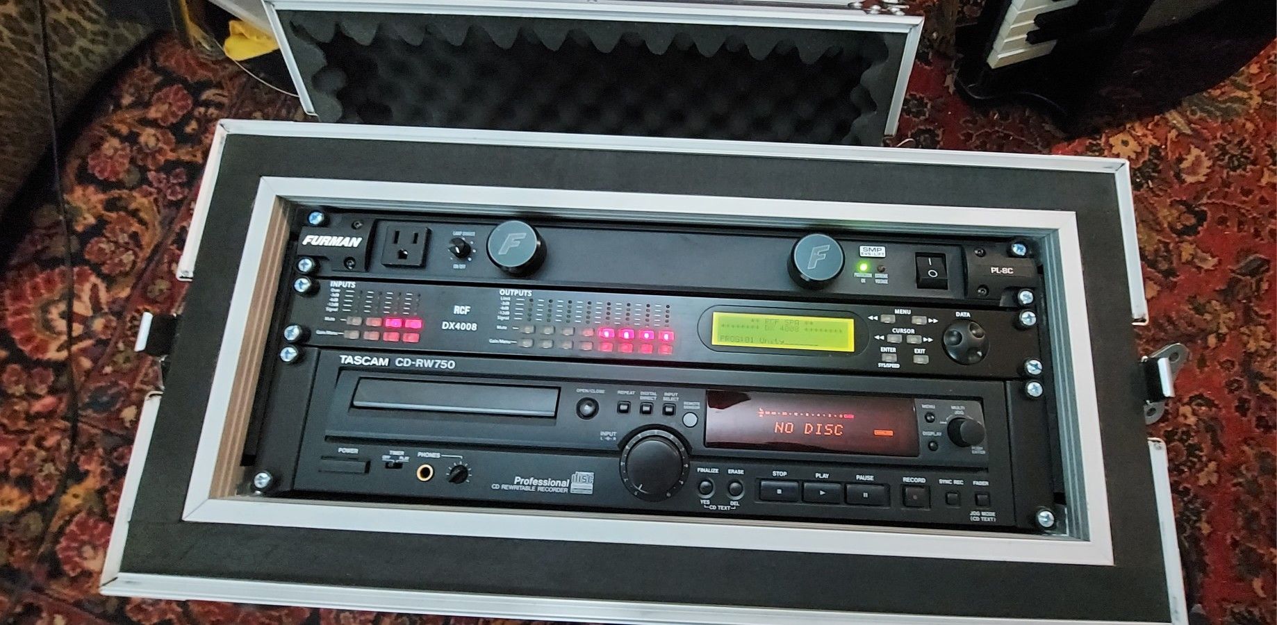 Rcf Dx 4008 Audio Processor! Furman Pl8 .tascam Rw750 Take All For $700 ...
