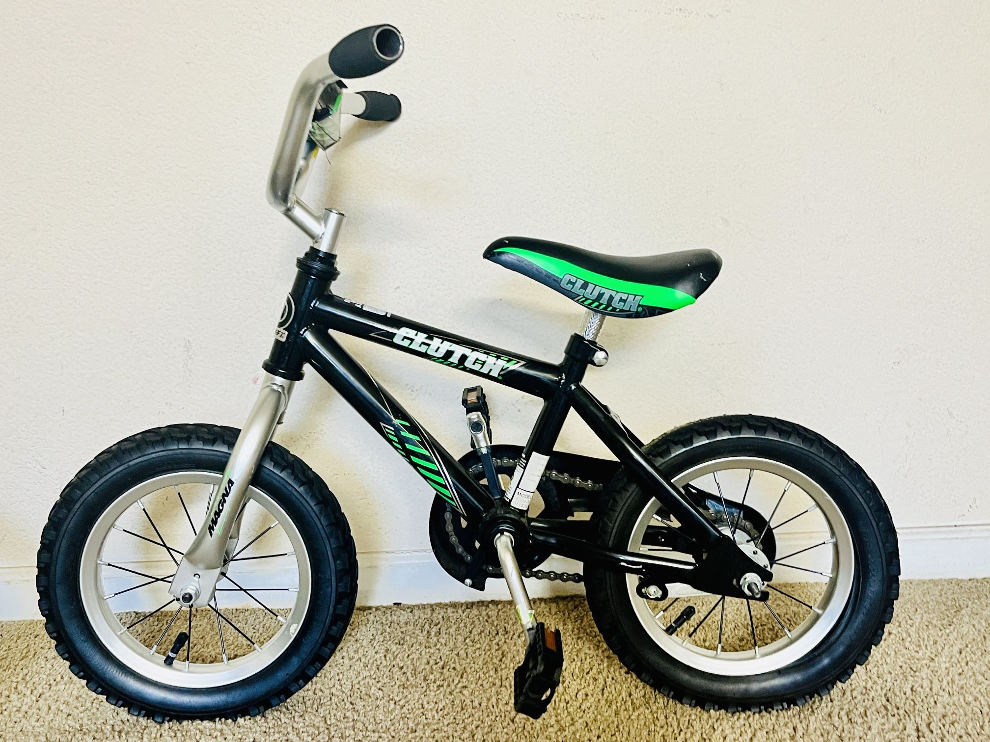 Magna Boys' Clutch 12 in Bike for Sale in Overland Park, KS - OfferUp