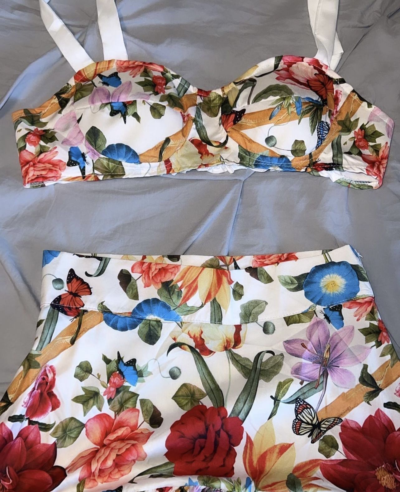 Flower Two Piece Set for Sale in Whittier, CA - OfferUp