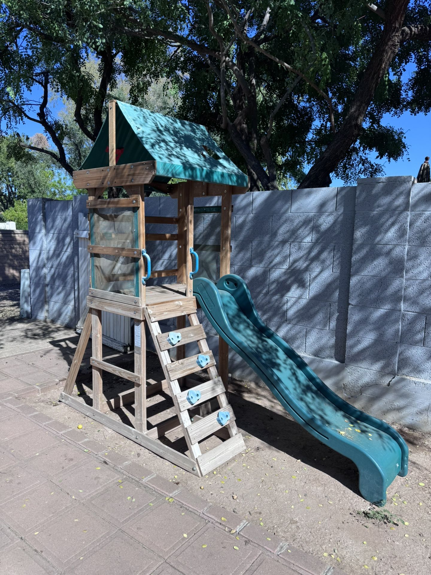 Free Play Set for Sale in Tempe, AZ - OfferUp