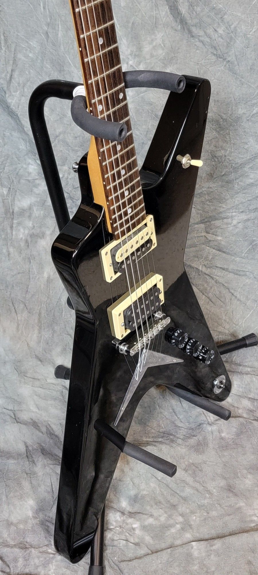 UPGRADED KILLER 2007 Dean MLX Guitar in Classic Black!! for Sale in ...