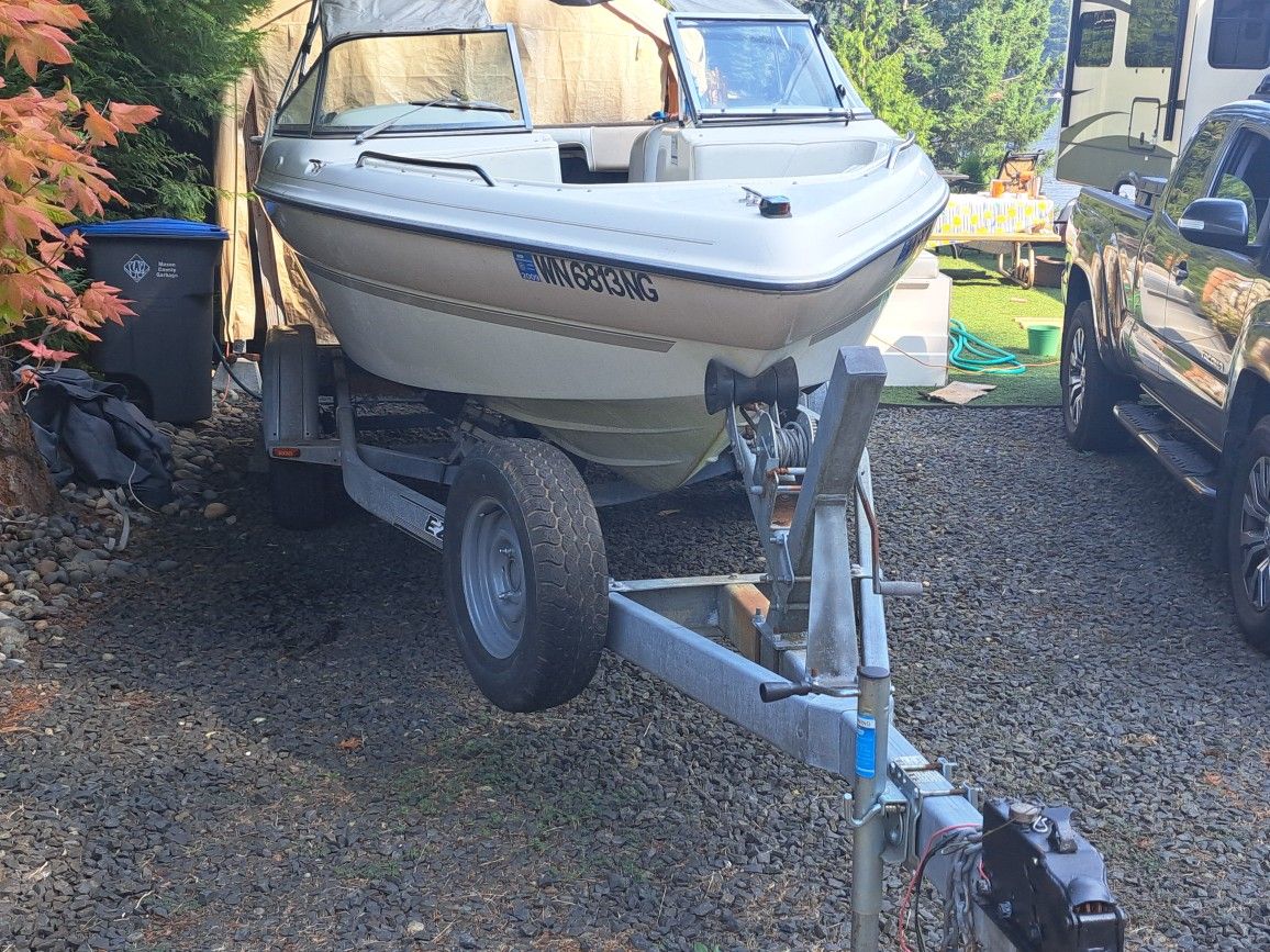 1996 Seaswirl 220 Open Bow Runabout for Sale in Lacey, WA - OfferUp
