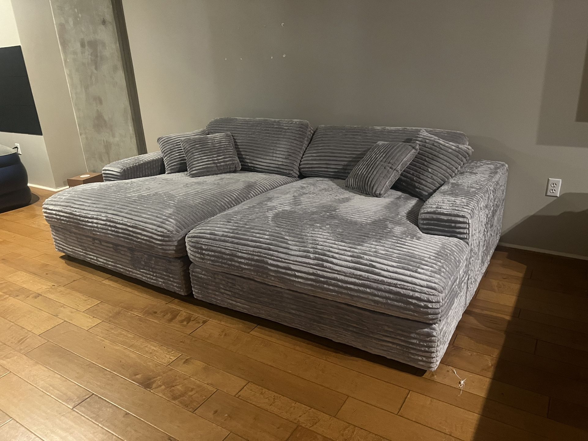 Grey Large Deep Couch for Sale in Las Vegas, NV - OfferUp