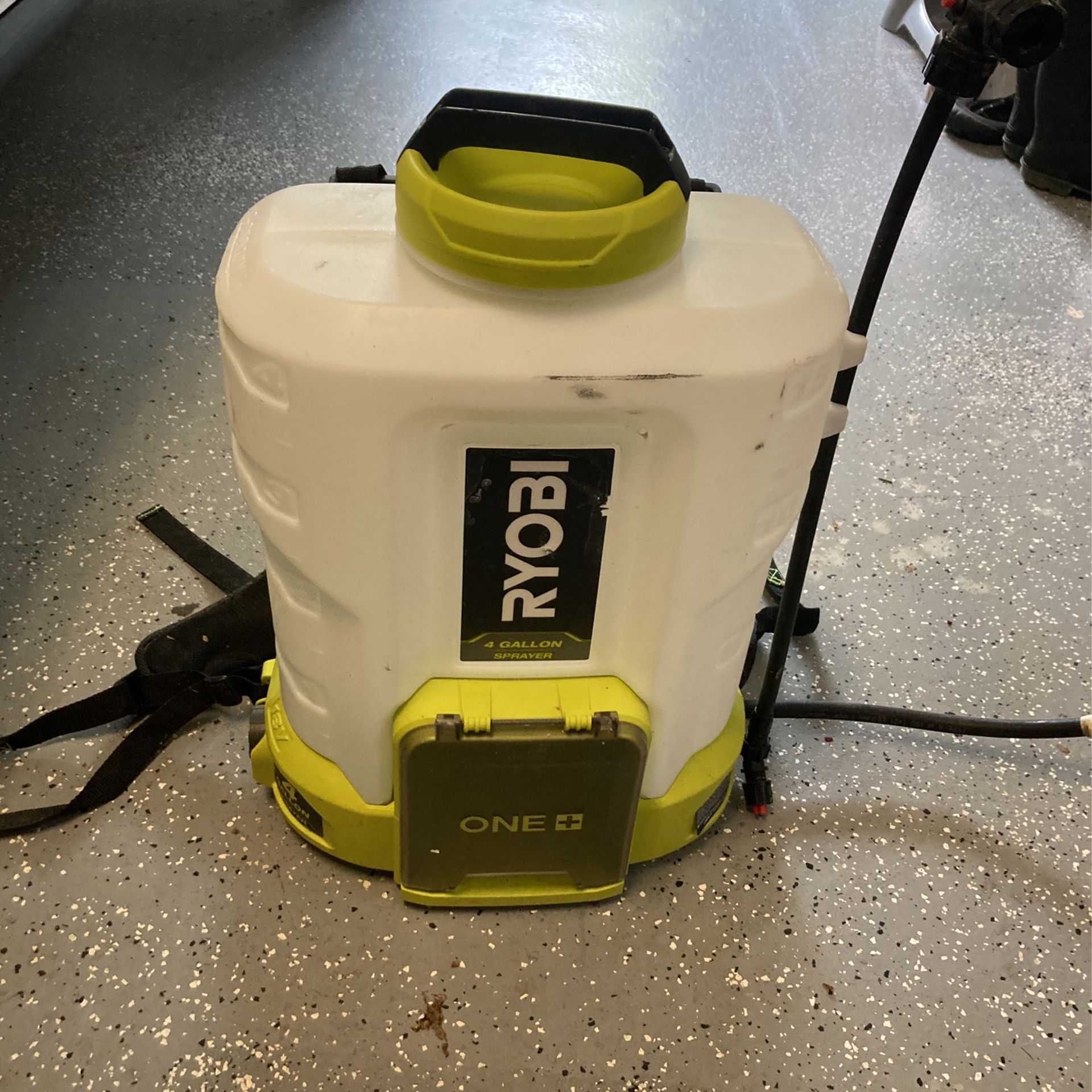 Ryobi 4 Gallon Backpack Sprayer for Sale in Peachtree City, GA - OfferUp