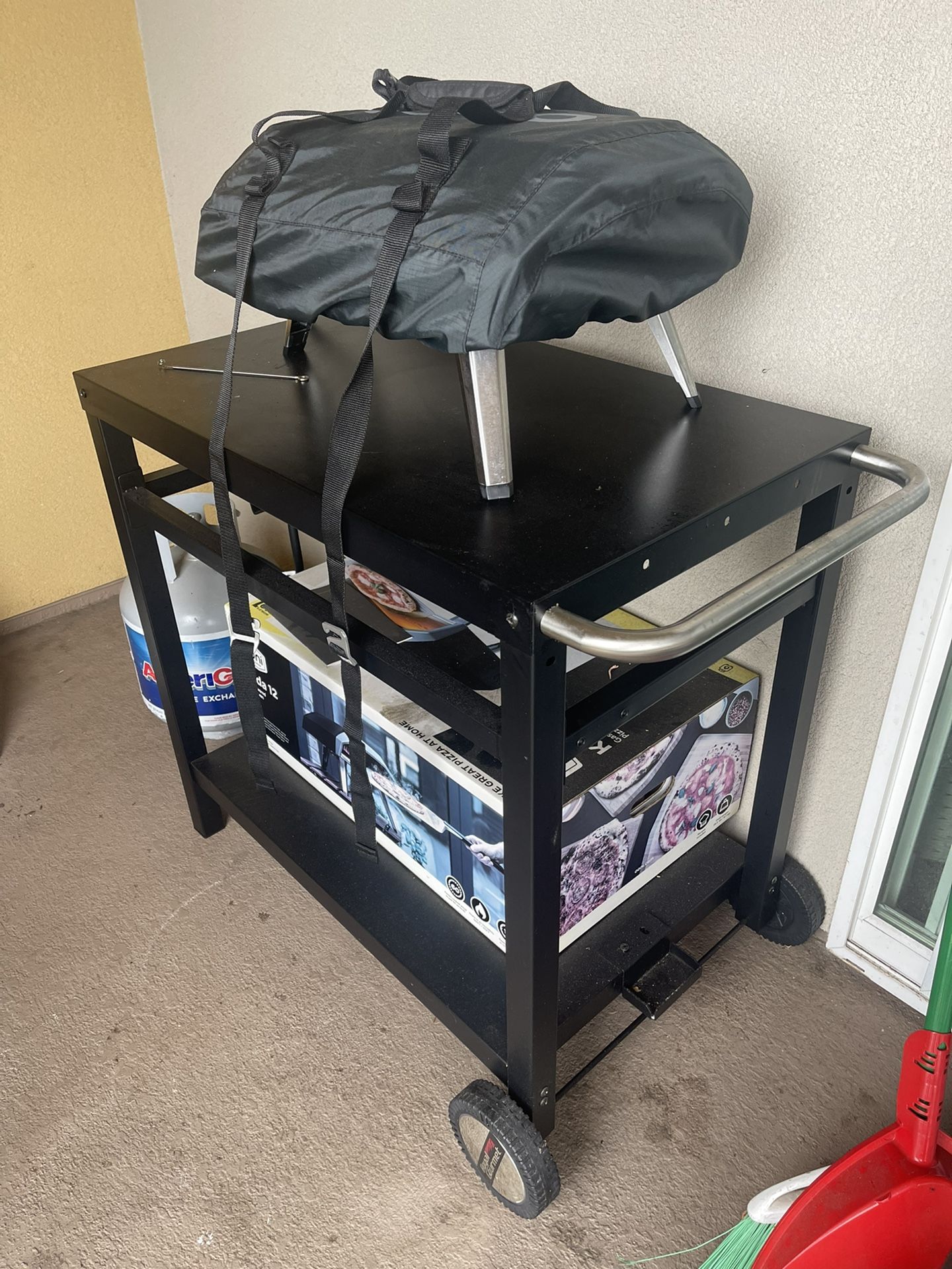 Ooni Pizza Oven Koda 12 With Cart Stand for Sale in Seattle, WA - OfferUp