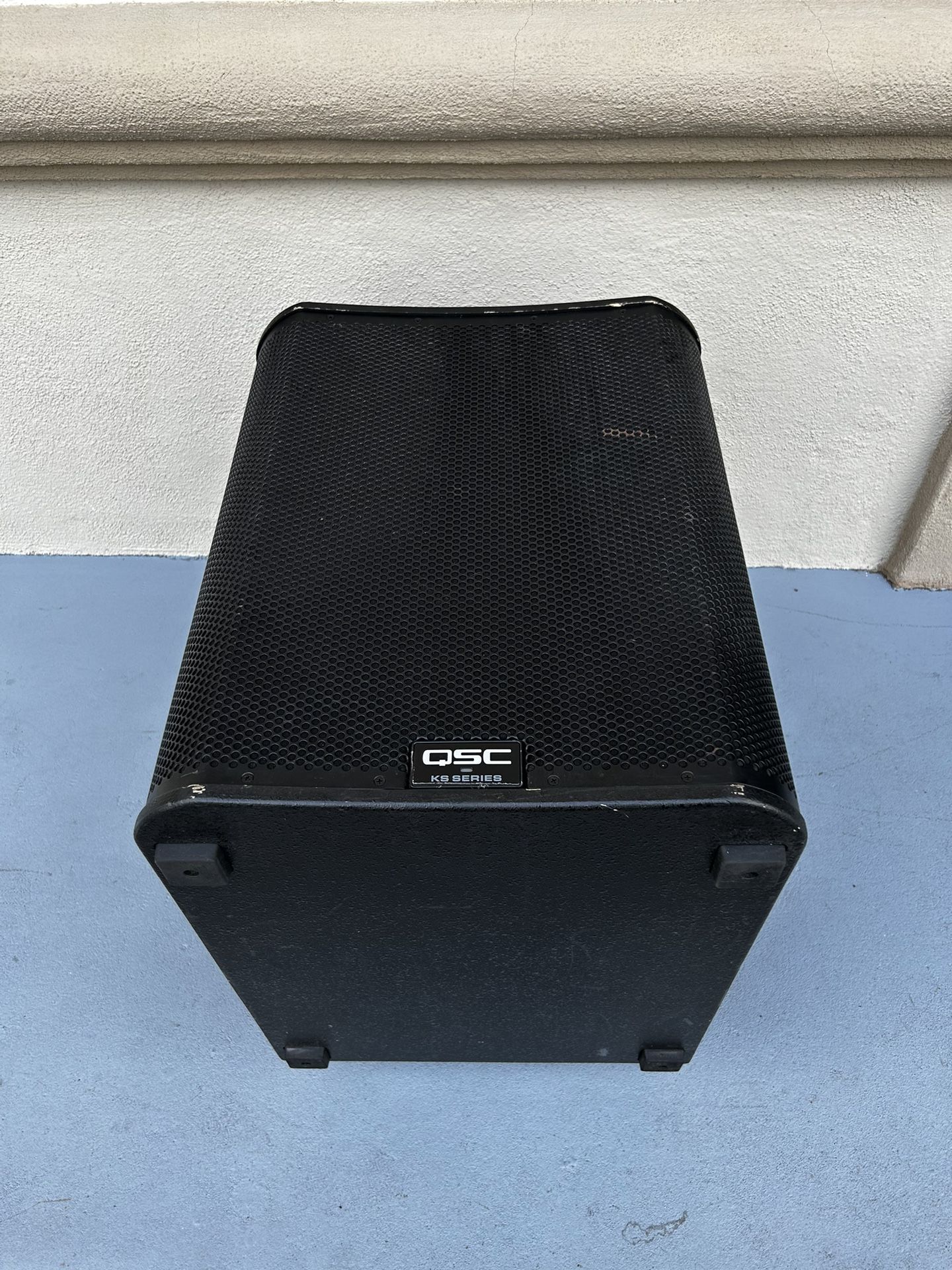QSC Sub for Sale in Orange, CA - OfferUp