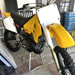1997 Suzuki RM250 for Sale in Los Angeles, CA - OfferUp