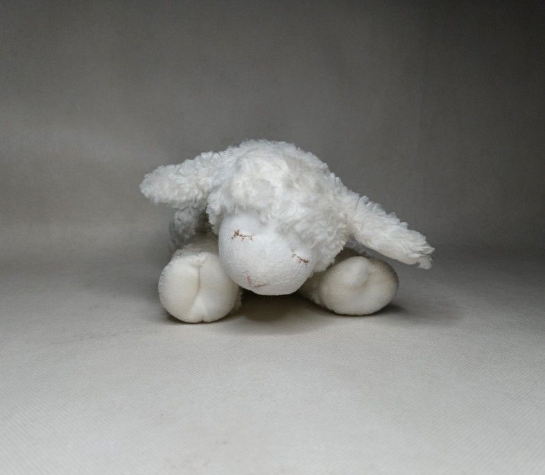 Gund Lamb