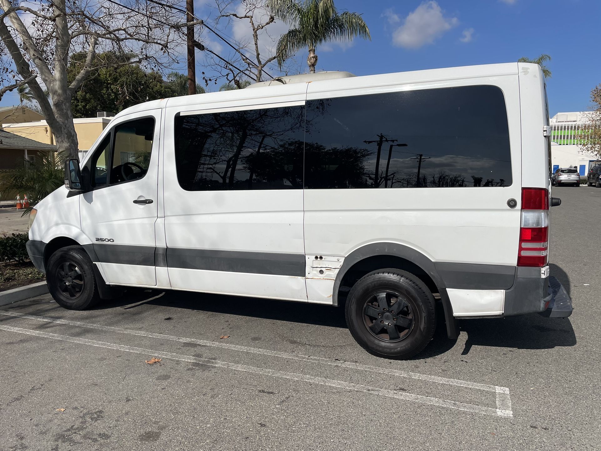2008 Dodge Sprinter Wagon for Sale in Orange, CA - OfferUp