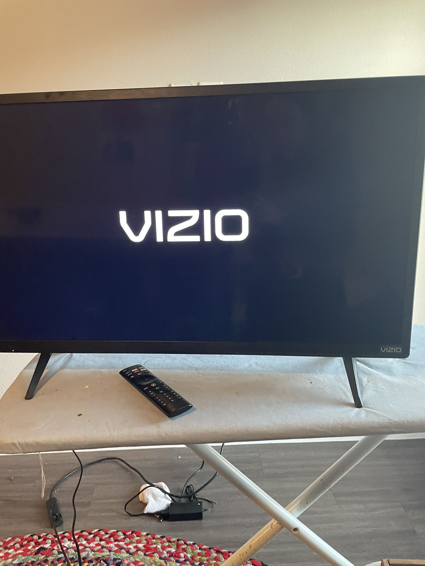 30 Inch Smart TV for Sale in San Antonio, TX - OfferUp