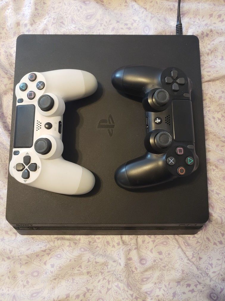PS4, 2 Controllers And 11 Games for Sale in Tucson, AZ - OfferUp