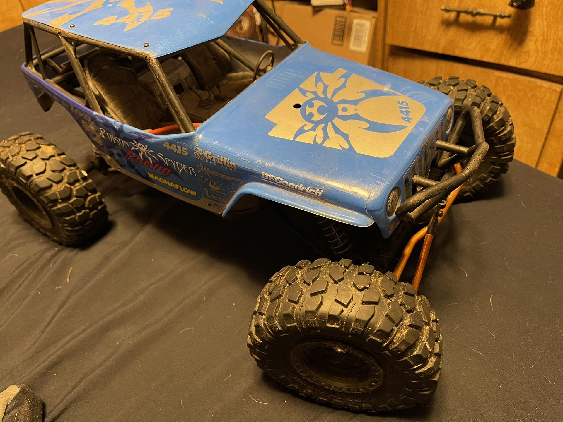 Axial Wraith Poison Spider for Sale in Graham, WA - OfferUp
