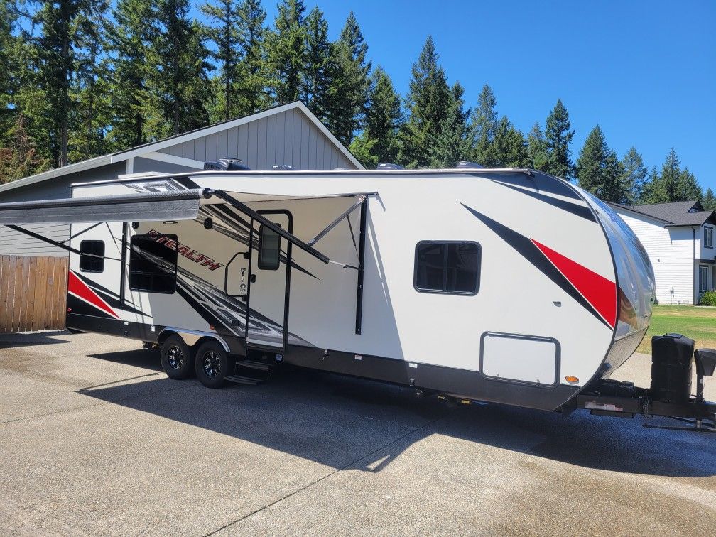 2019 Forrest River Stealth T2715G Toy Hauler for Sale in Graham, WA ...