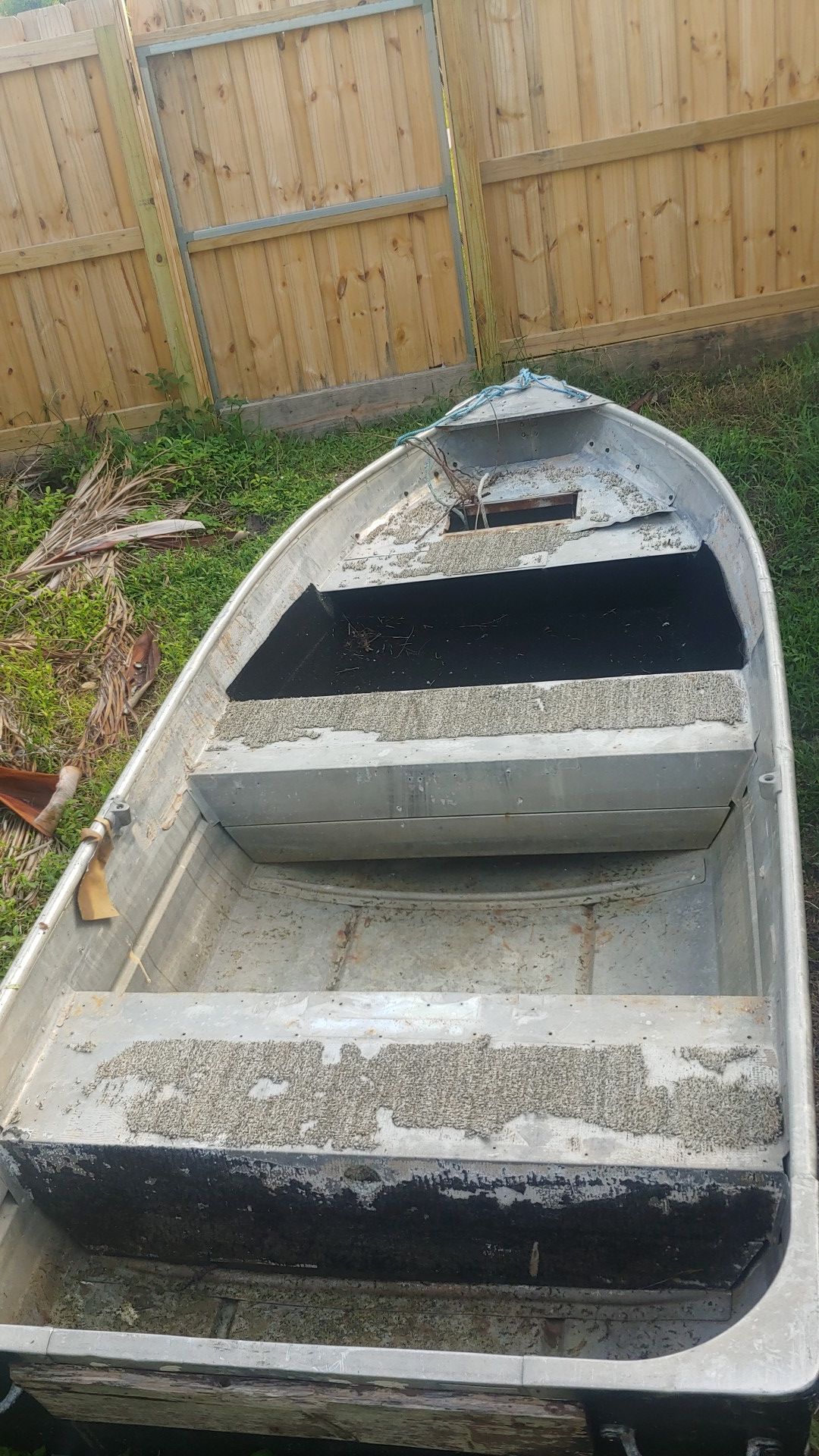12' v hull jon boat rowboat NO TITLE!!!!!! for Sale in Delray Beach, FL ...