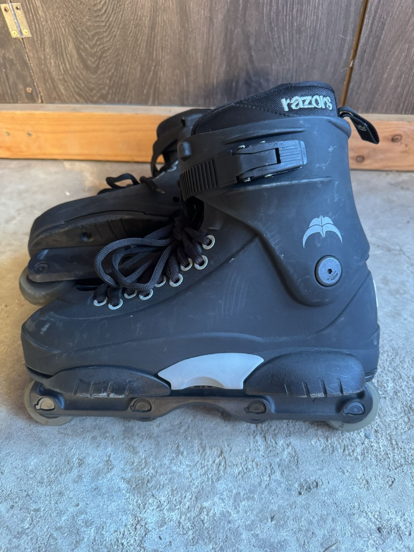 Razors Genesis Aggressive Skates Size 11 for Sale in Riverside County ...