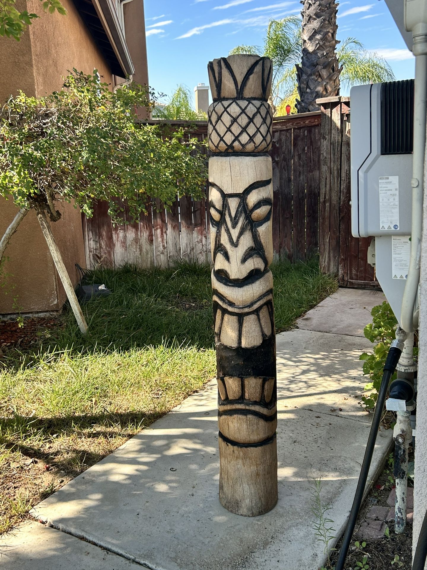 Tiki Todum Pole for Sale in Murrieta, CA - OfferUp