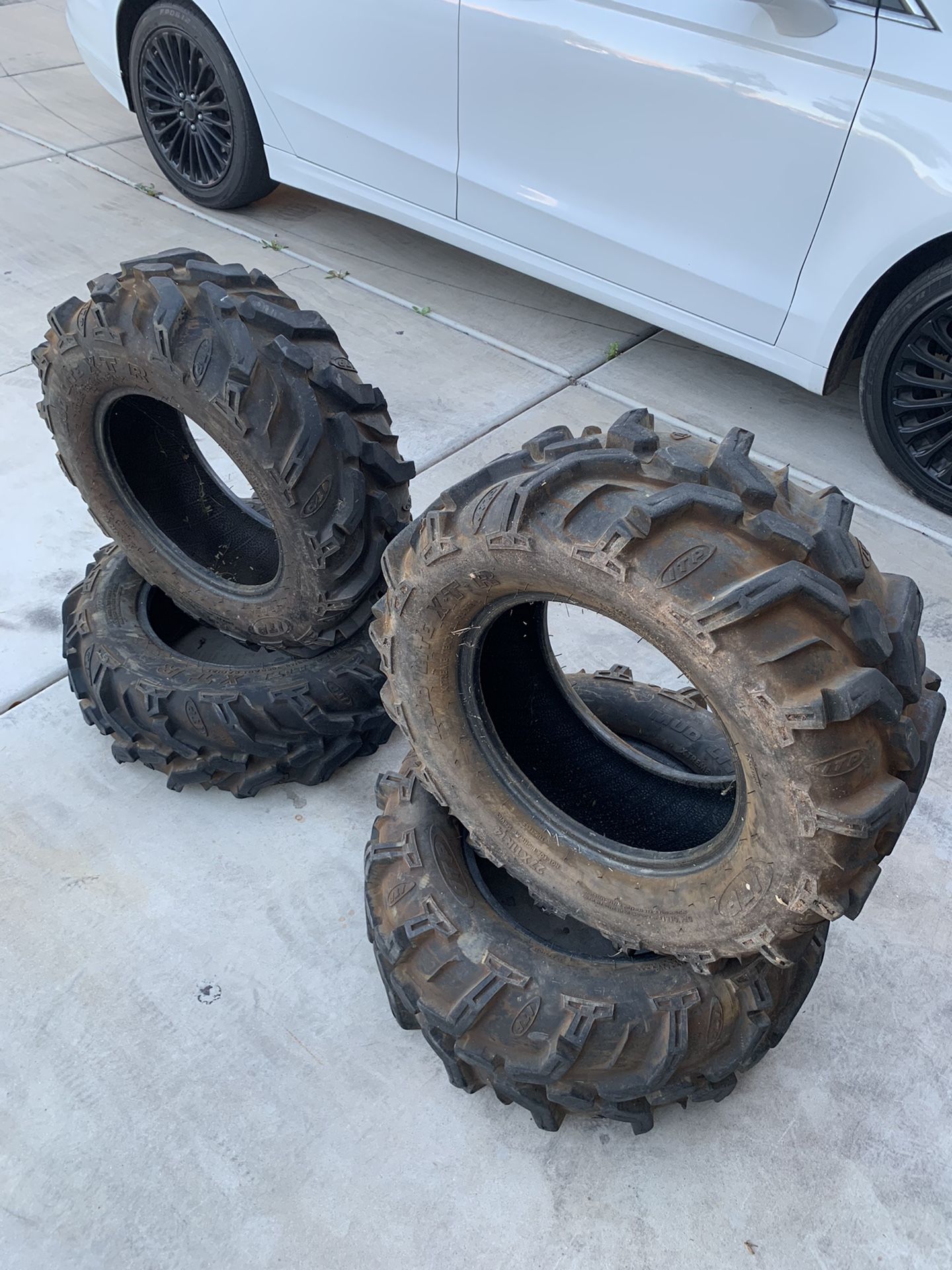 ITP Mud Lite XTR tires. Pair of 27x9R14 and a pair of 27x11R14 for UTV ...