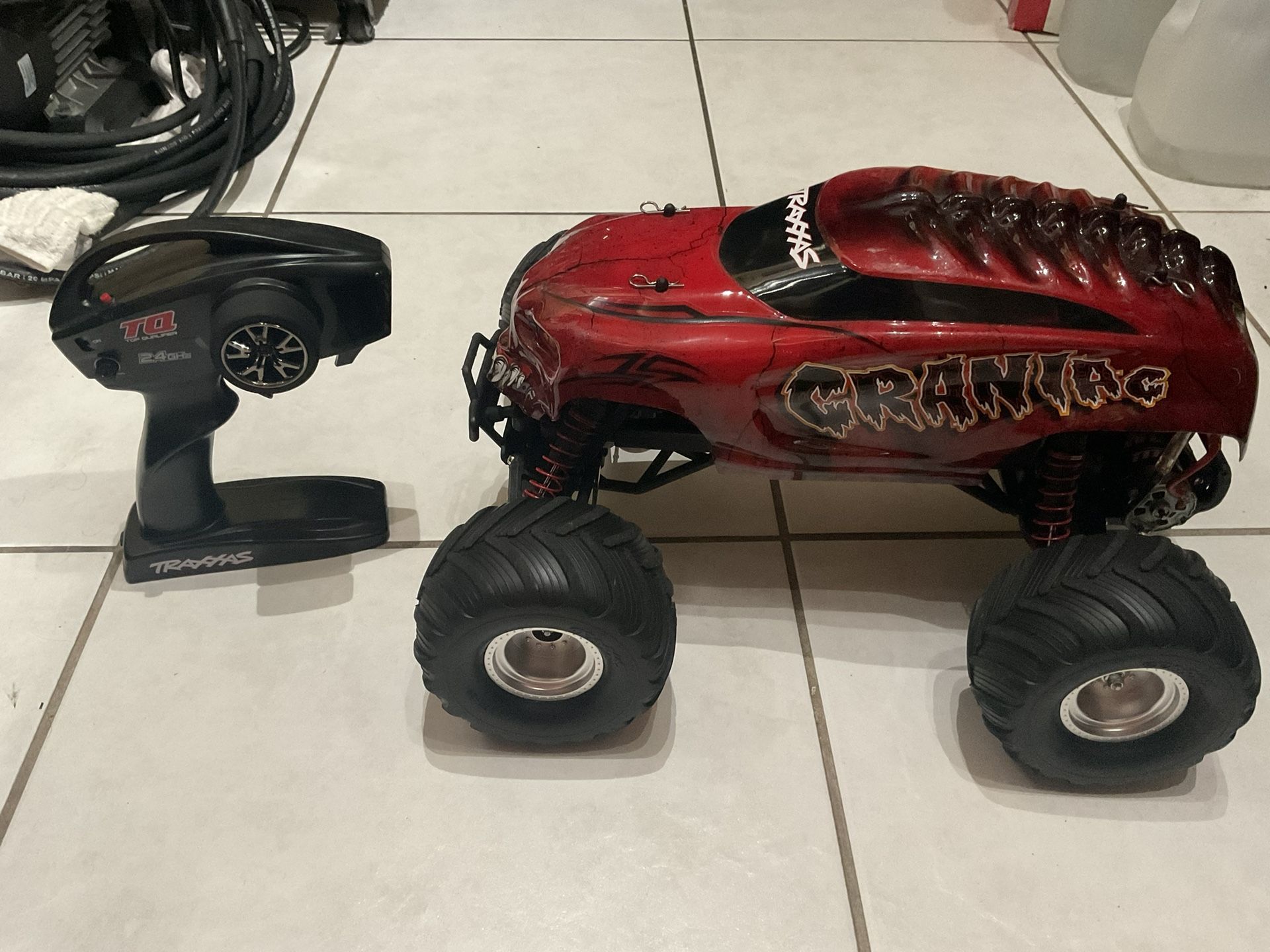 TRAXXAS CRANIAC 2wd Monster Truck 1/10 Scale Like New Cond for Sale in ...