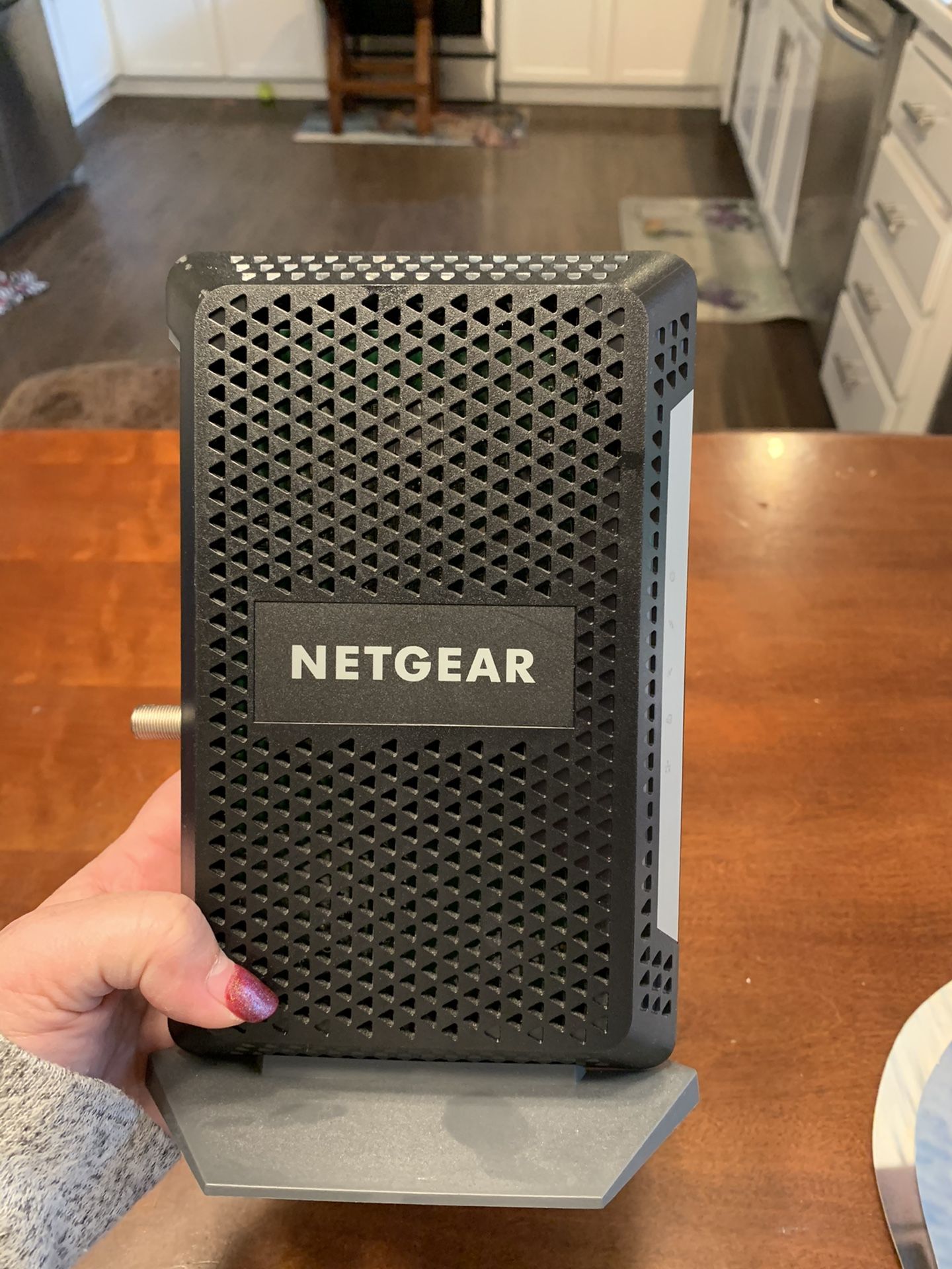 NetGear cm1000 gigabit cable modem for Sale in Olympia, WA - OfferUp