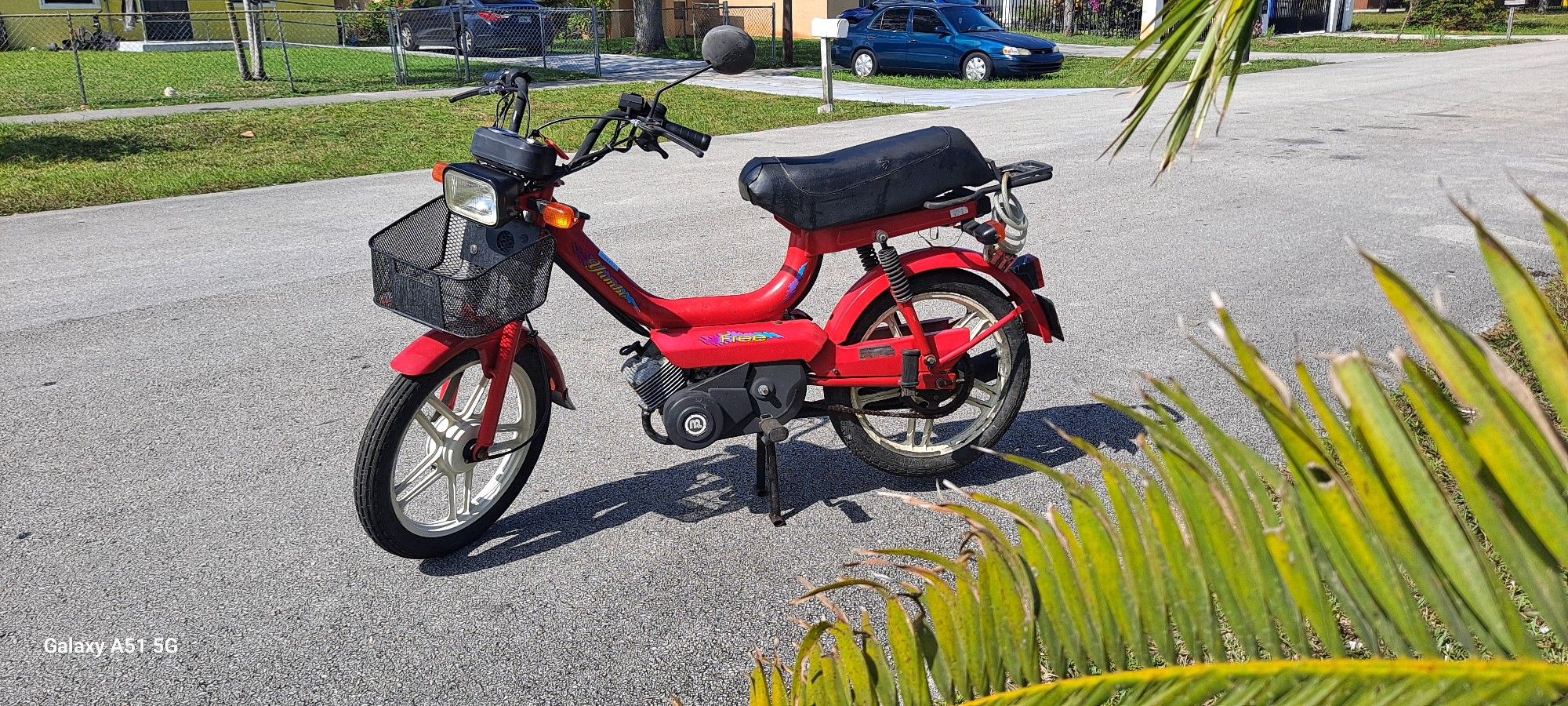 Indian 50cc Yumbo Antique Moped Scooter 2 Stroke for Sale in Hollywood ...