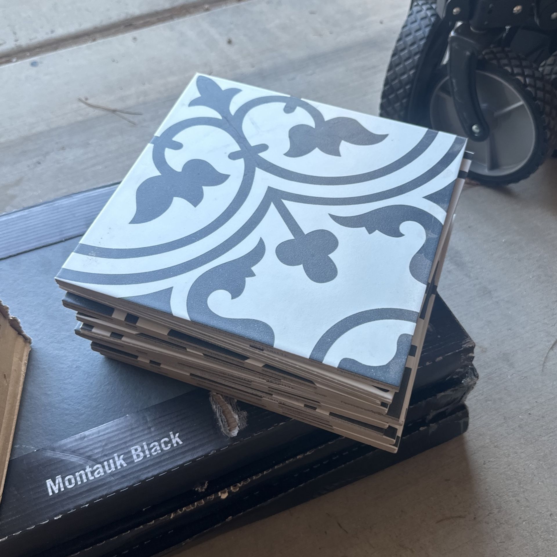 Gorgeous Tile. 26 Pieces. for Sale in Phoenix, AZ - OfferUp