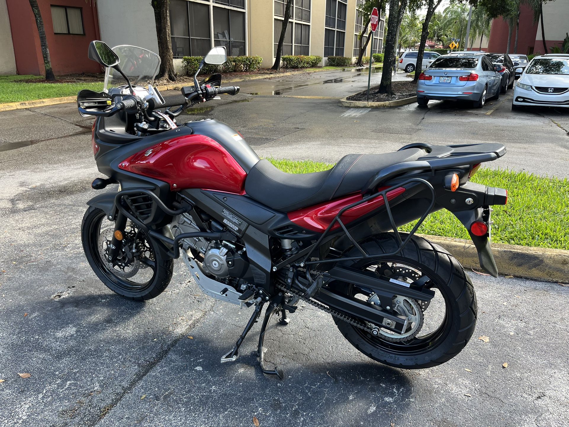 Suzuki DL V-strom 650cc for Sale in Miami, FL - OfferUp
