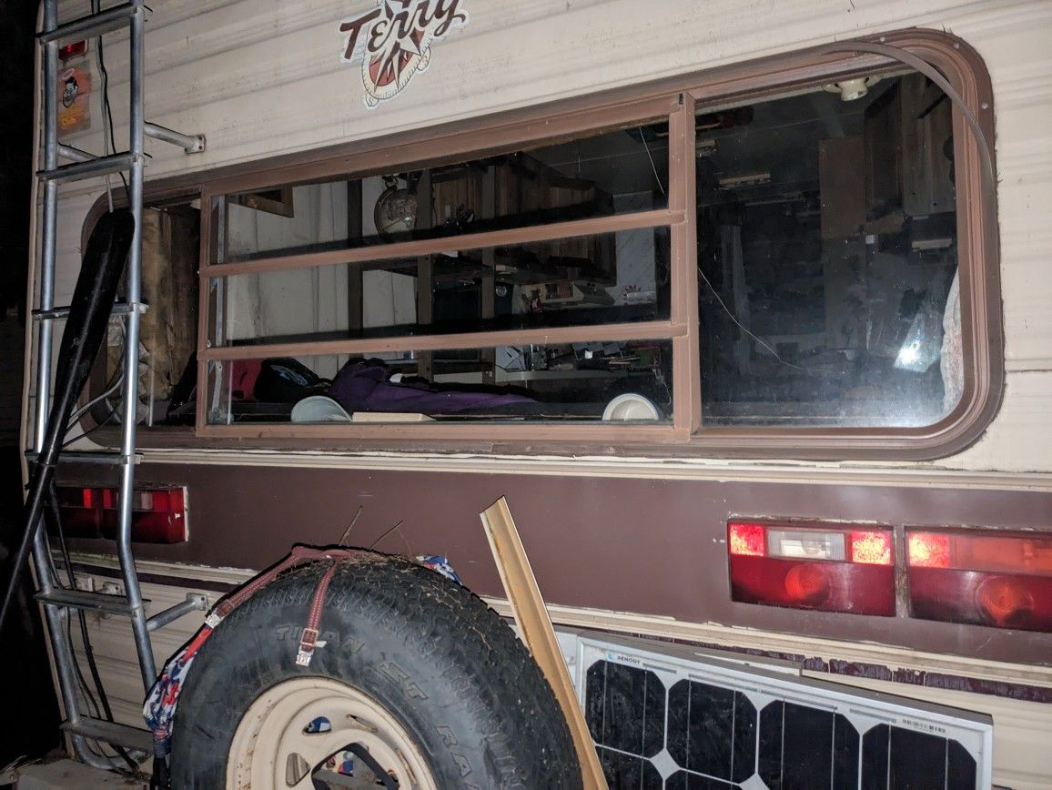 1988 Terry 5th wheel for Sale in Eugene, OR - OfferUp