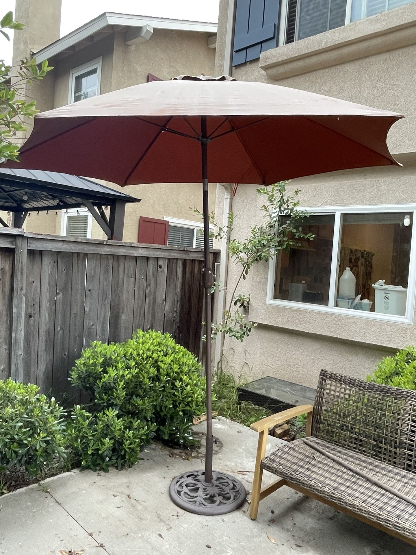 Metal + Fabric Outdoor Umbrella for Sale in Escondido, CA - OfferUp
