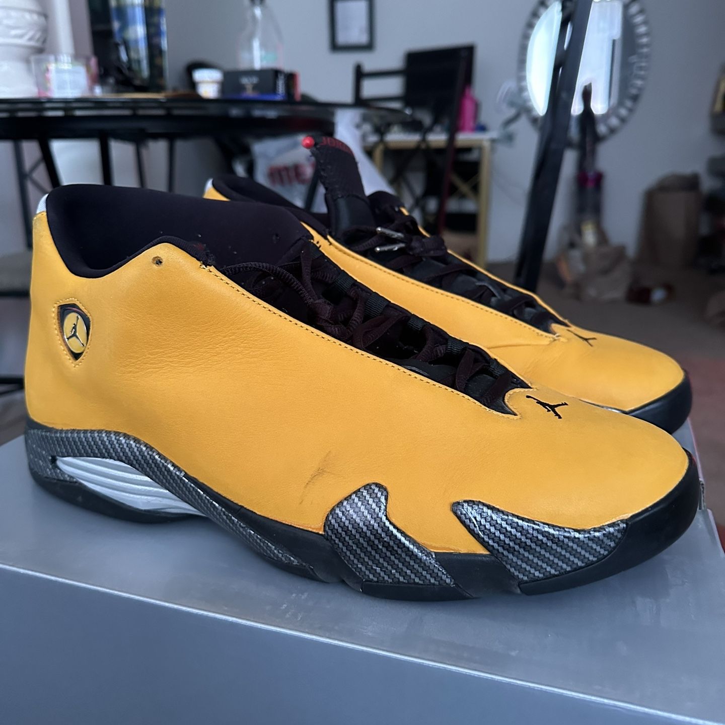 Jordans 14 Retro Black Yellow