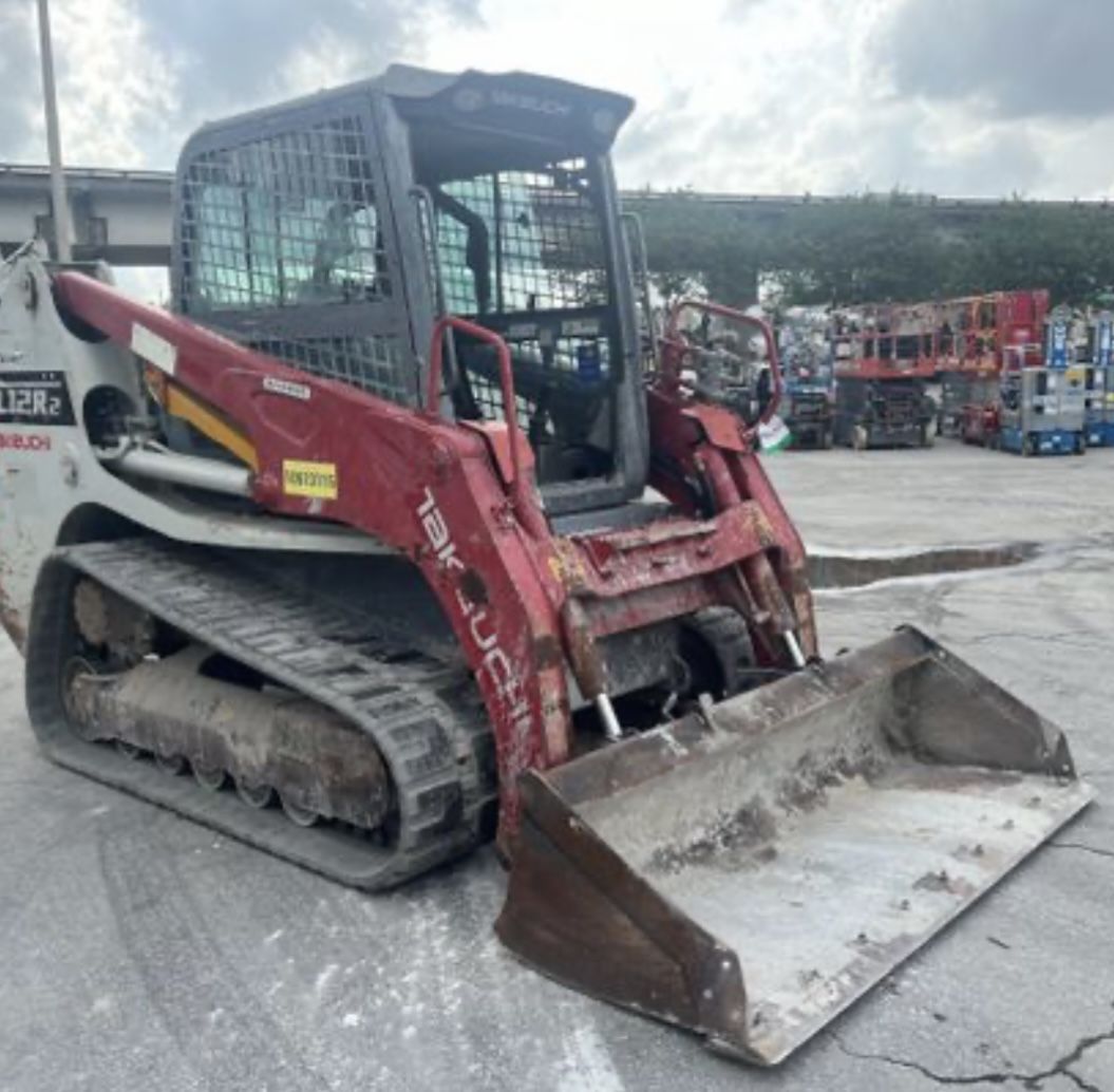 Takeuchi TL12 Skid Steer for Sale in Fort Lauderdale, FL - OfferUp