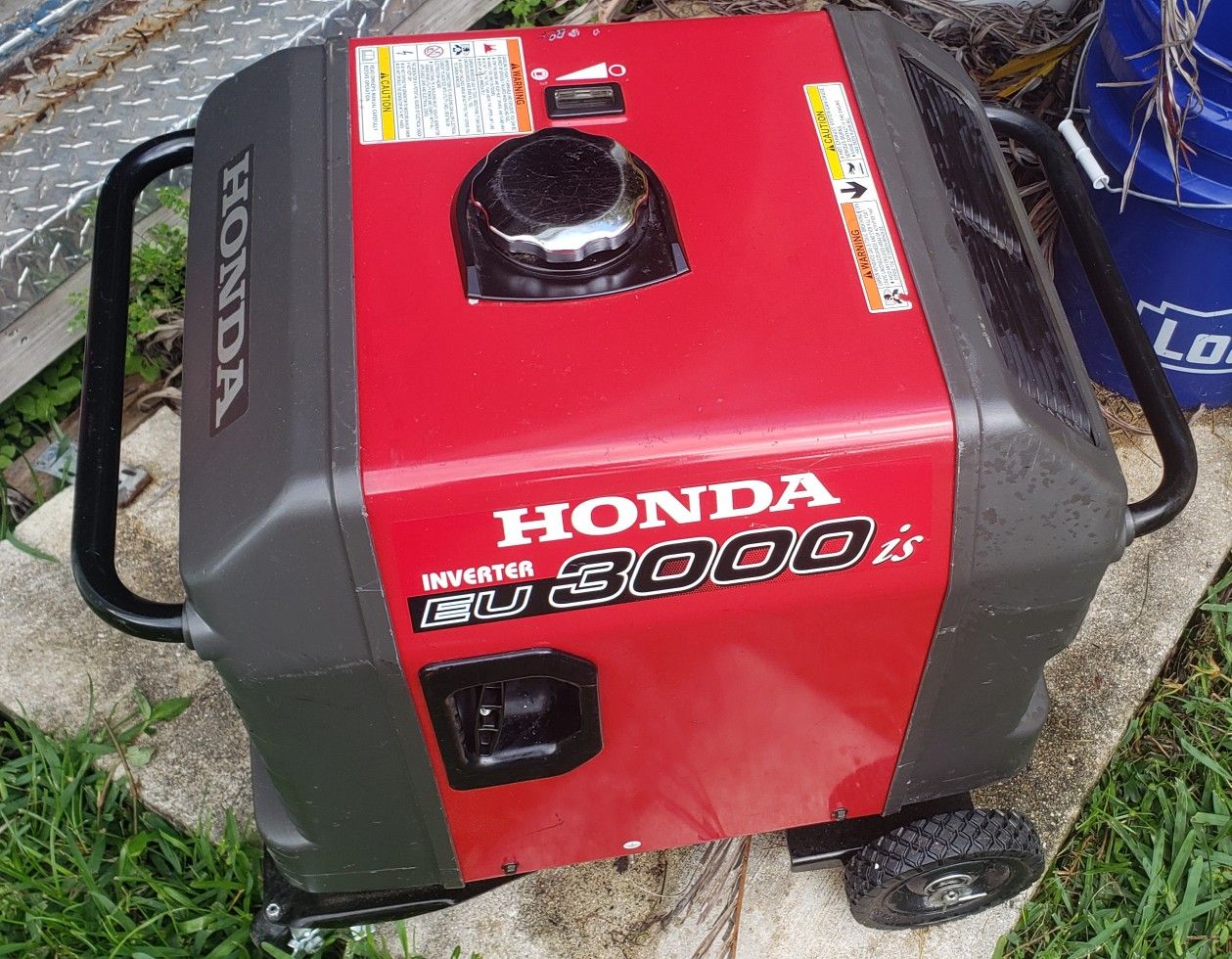 Honda EU3000is inverter generator 3000 watt EU3000 for Sale in Fort ...